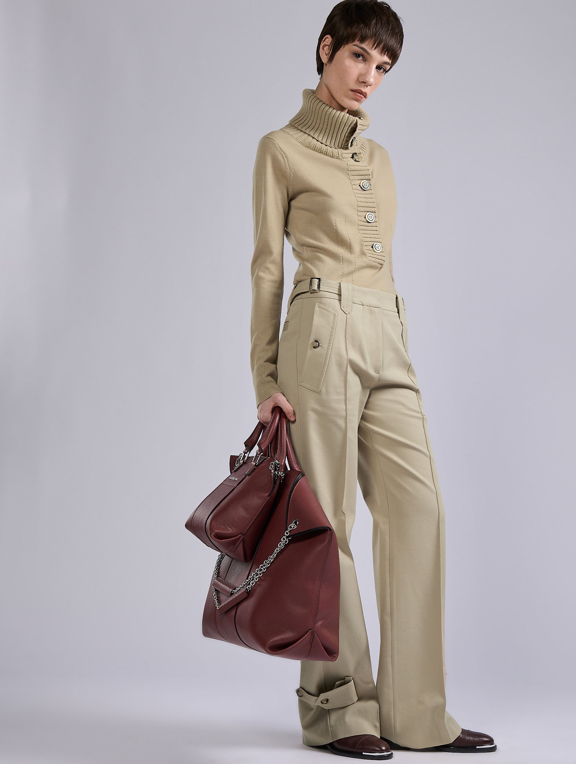 Maroquinerie Femme | Sac "Big Chamallow" en cuir bordeaux | Barbara Bui ...